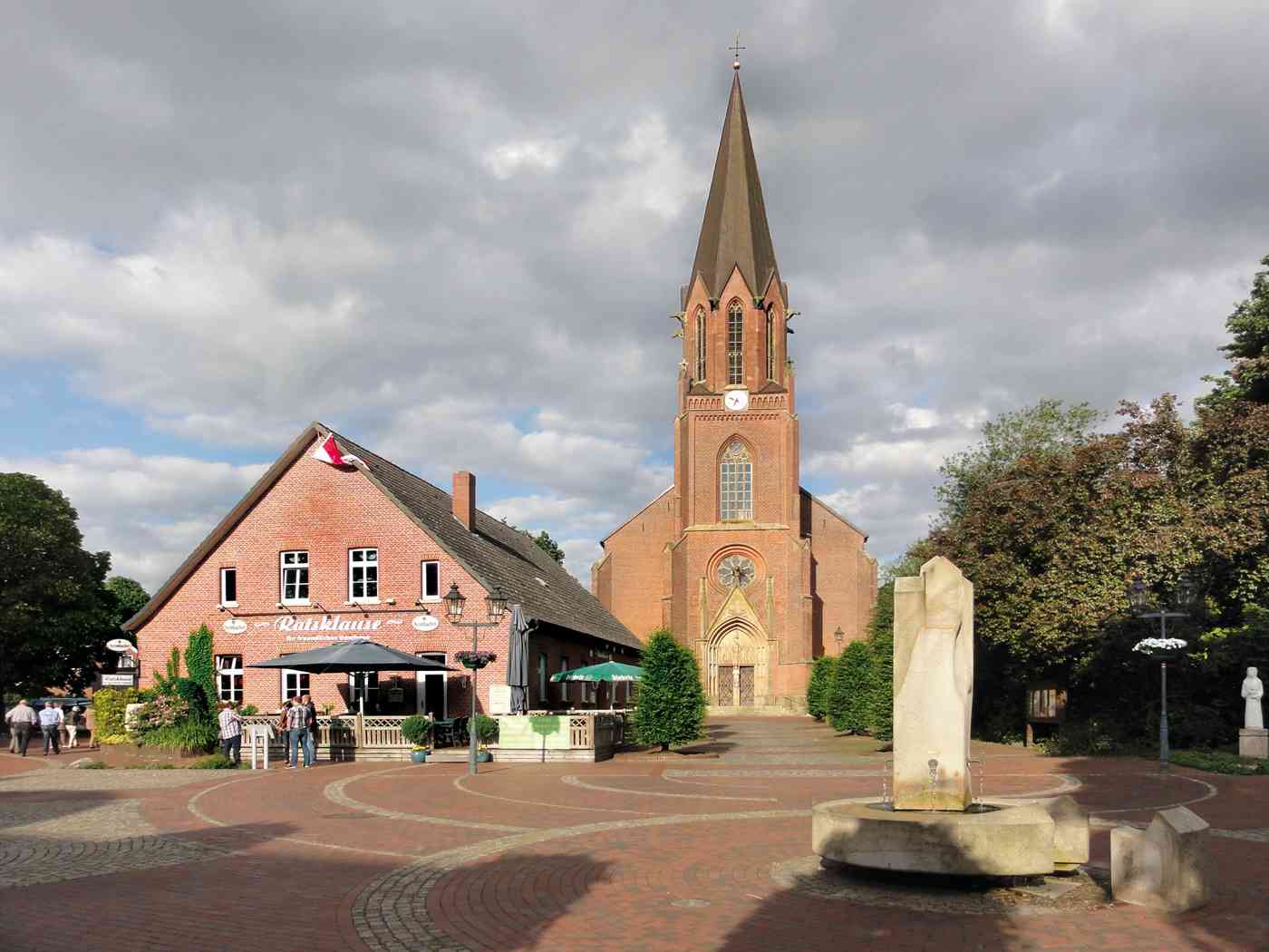 Standesamt Lindern (Oldenburg) bei Kuchenbuchs Hochzeiten